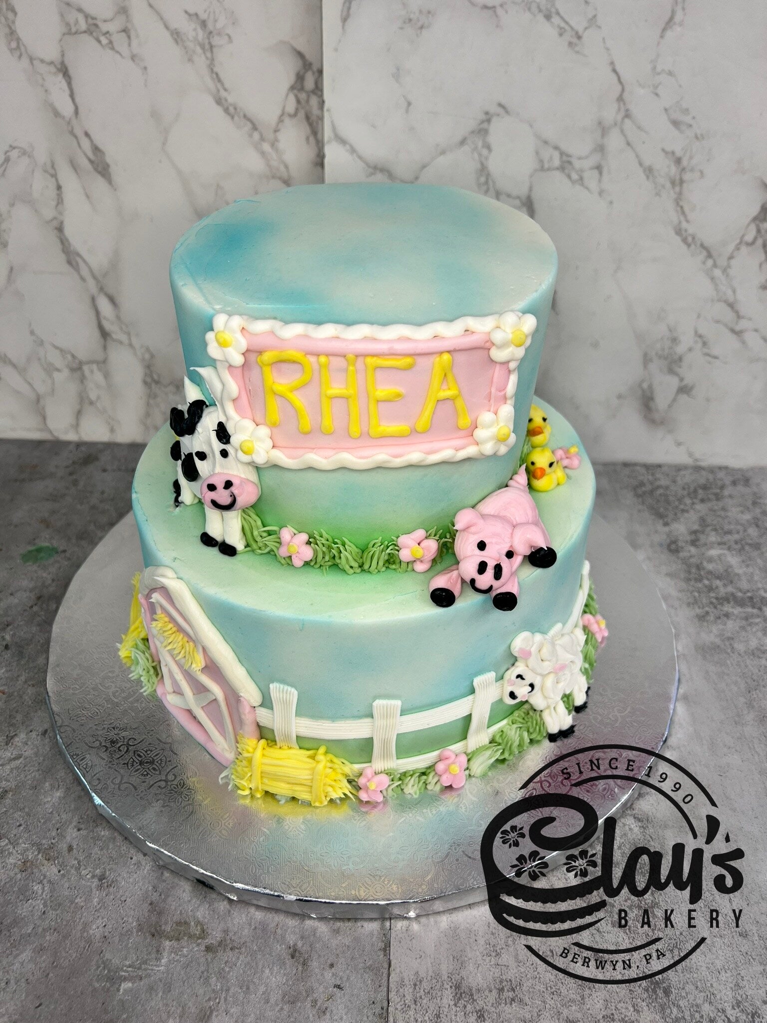 Cutesy Farm Animals (Two Tier) – Clay's Bakery