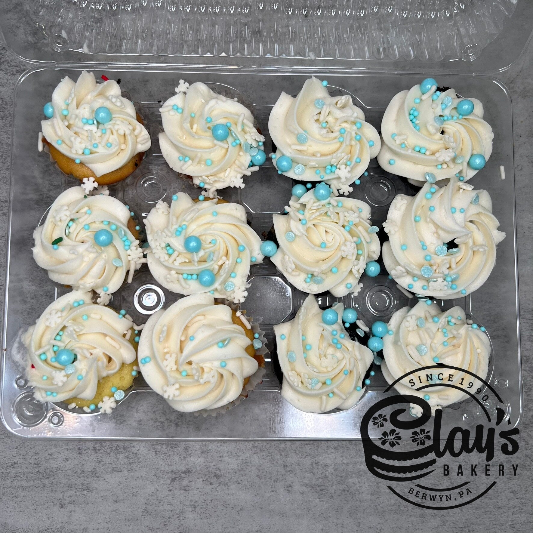 Winter Sprinkle Mini Cupcakes – Clay's Bakery