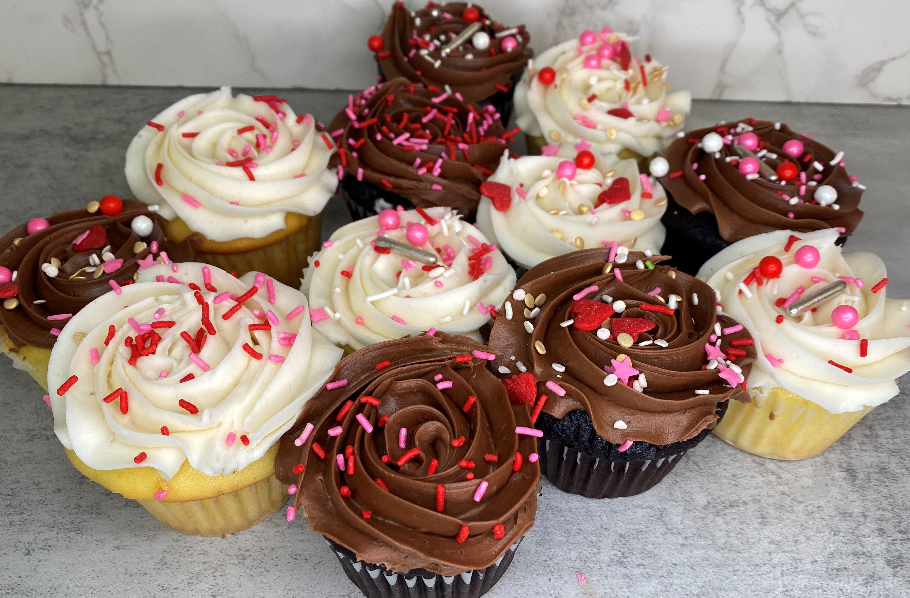 Startip Cupcakes - Valentine's Day Sprinkles – Clay's Bakery