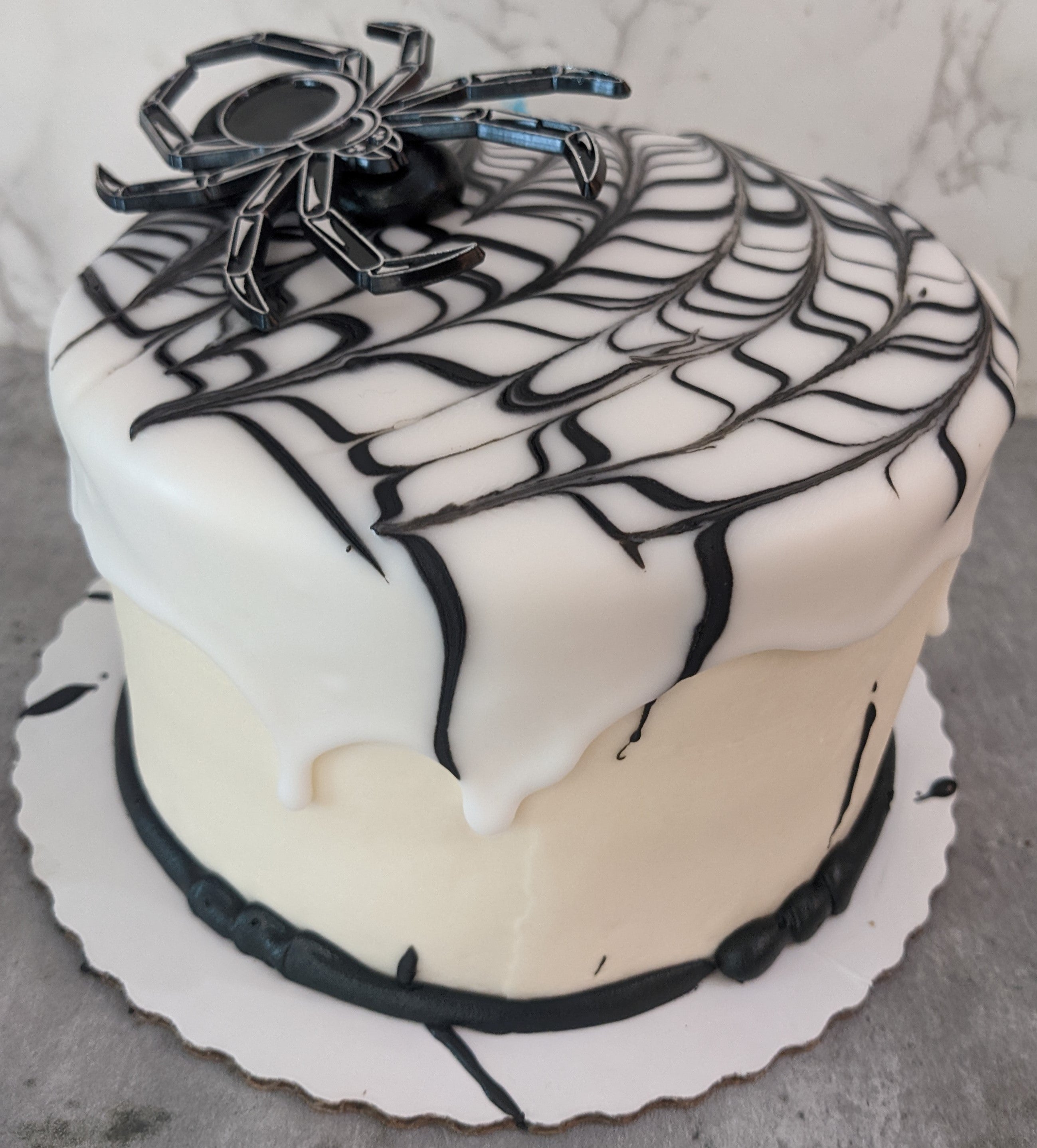 Dipped Spider Web – Clay's Bakery