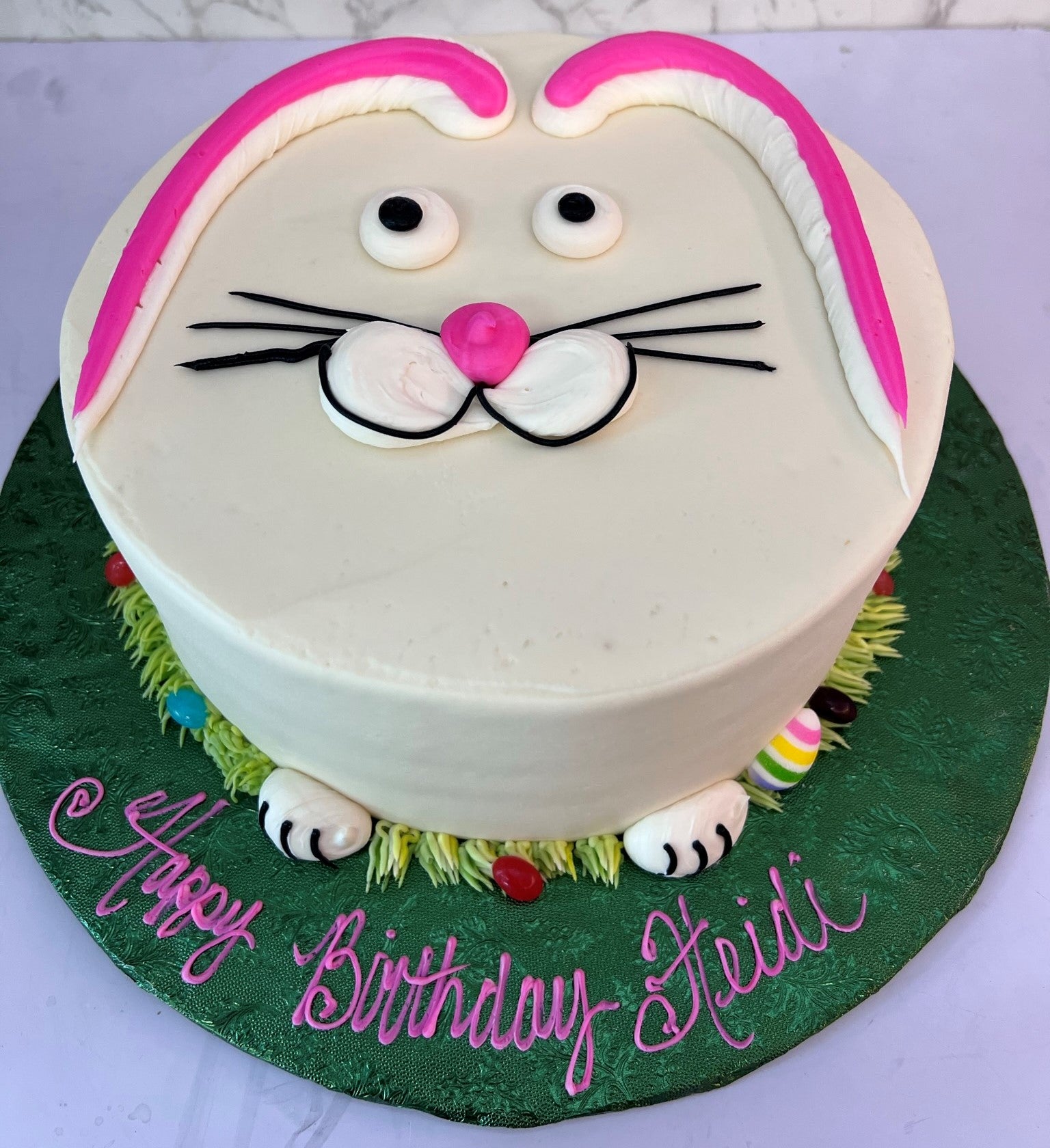 Easter Bunny on Round – Clay's Bakery